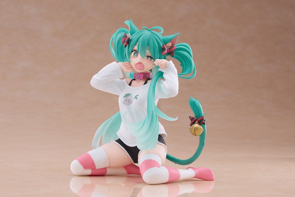 Desktop Cute Figure: Hatsune Miku Cat Ear T-Shirt Ver. – Gundam Planet